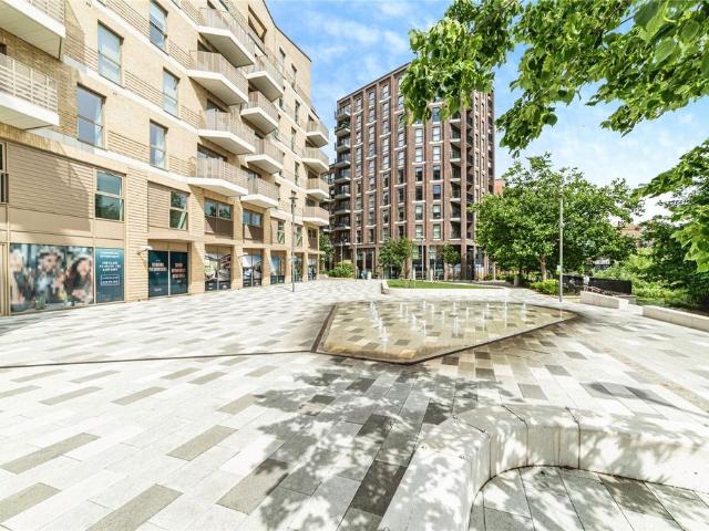 Palmer Street, Reading, Berkshire, RG1 2 bed flat to rent £2,200 pcm £508 pw