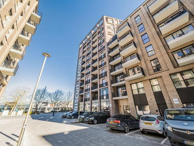 Palmer Street, Reading RG1, 2 bed flat to rent, £1,850 pcm | PrimeLocation