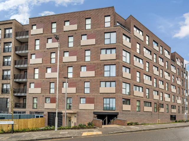 Palmer Street, Reading RG1, 2 bed flat to rent, £2,180 pcm | PrimeLocation