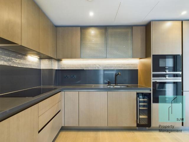 Palmer Road, London SW11 2 bed apartment to rent £3,800 pcm £877 pw