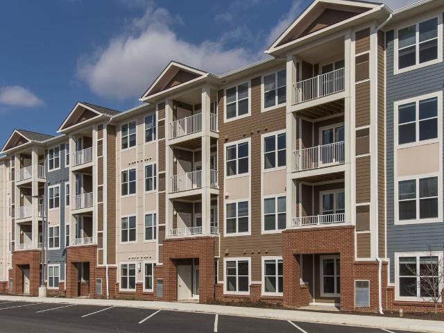 Palmers Creek I 2 Bedroom Apartment for Rent at 5111 High Rock Rd, Fredericksburg, VA 22407