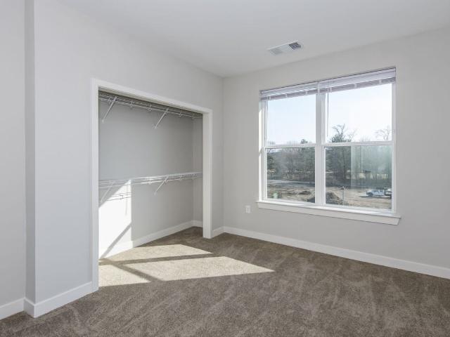 Palmers Creek I 2 Bedroom Apartment for Rent at 5111 High Rock Rd, Fredericksburg, VA 22407