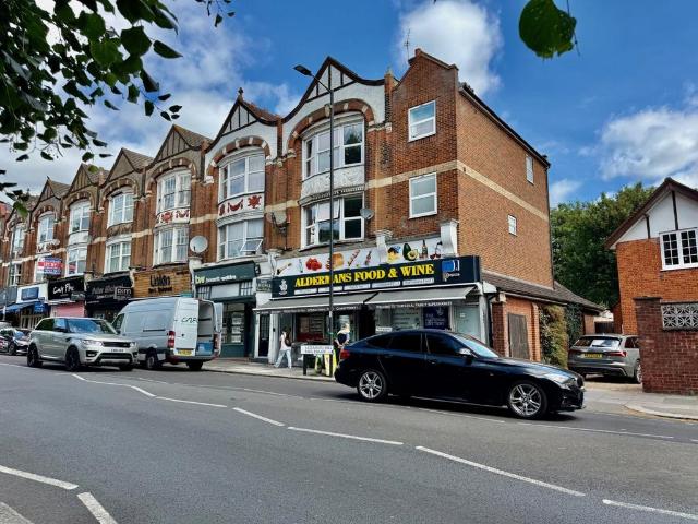 Palmers Green, Palmers Green 2 bed flat to rent £1,799 pcm £415 pw