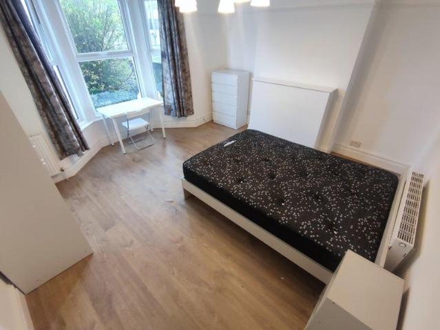 Palmers Road, London N11, Room to rent, £850 pcm | PrimeLocation
