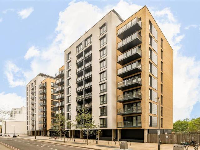 Palmers Road, Roman Road E2, 1 bed flat to rent, £2,500 pcm | PrimeLocation