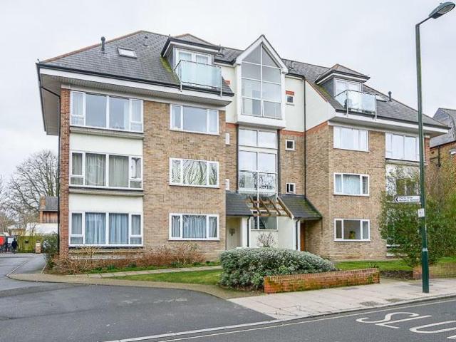 Palmerston Court 2 bed flat to rent £2,675 pcm £617 pw