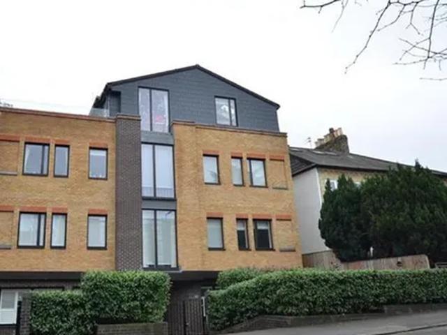 Palmerston Road, Buckhurst Hill, IG9 5LJ, United Kingdom | 2 bed apartment for rent #138514560 | Rentberry