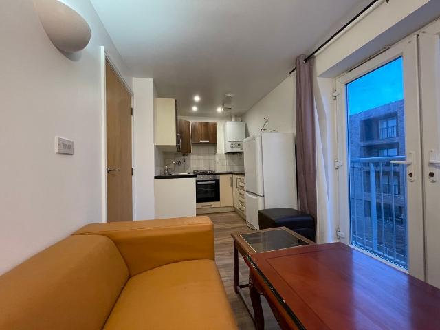 Palmerston Road, Harrow HA3, 1 bed flat to rent, £1,350 pcm | PrimeLocation