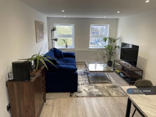 Palmerston Road, London, NW6 2 bed flat to rent £2,300 pcm £531 pw