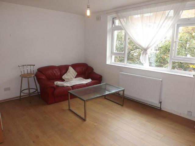 Palmerston Road, Southsea 4 bed maisonette to rent £1,600 pcm £369 pw