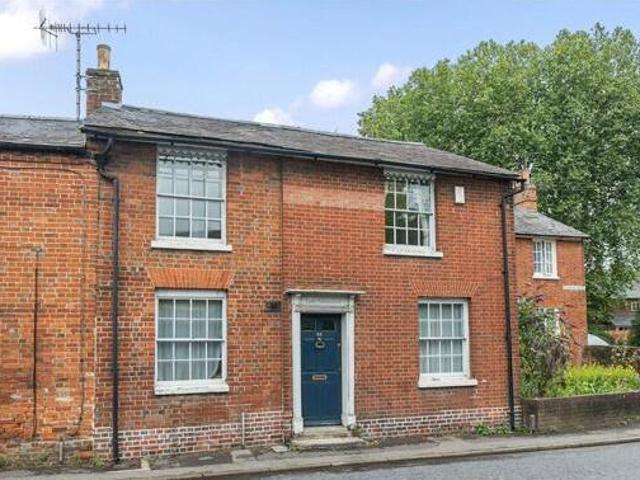 Palmerston Street, Romsey, 3 Bedroom End