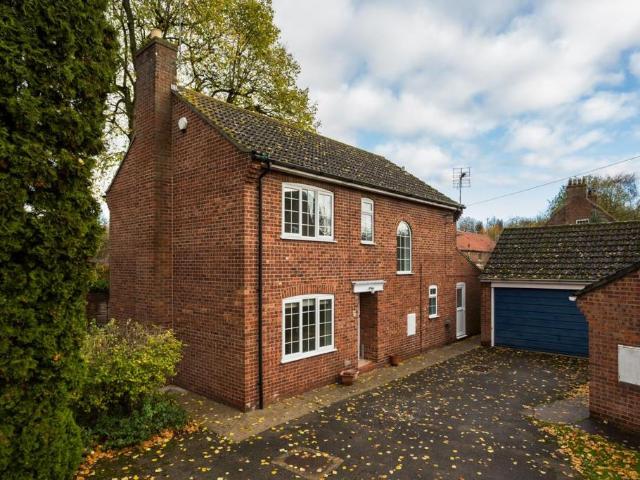 Palmes Close, Naburn, York 4 bed detached house to rent £1,895 pcm £437 pw