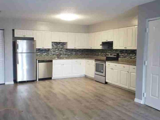 Palmetto Square Apartments 1 Bedroom Apartment for Rent at 1620 S Palmetto Ave, South Daytona, FL 32119