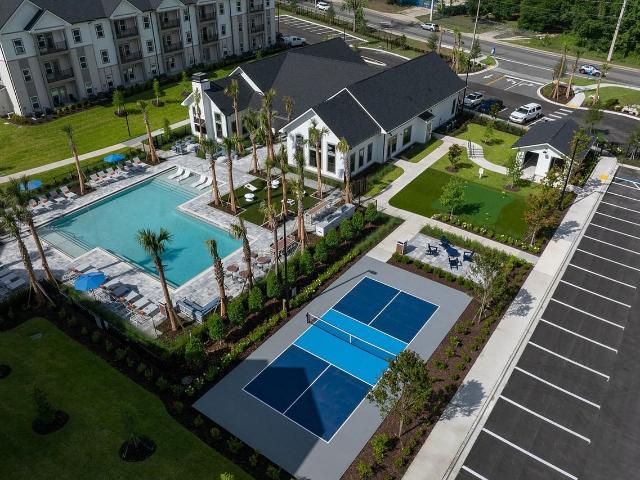 Palmhouse 2 Bedroom Apartment for Rent at 1485 Fouraker Rd, Jacksonville, FL 32221 Rolling Hills