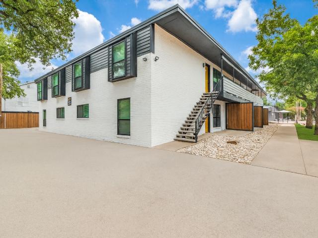 Palmilla Apartments 2 Bedroom Apartment for Rent at 932 Hilltop Dr, Irving, TX 75060