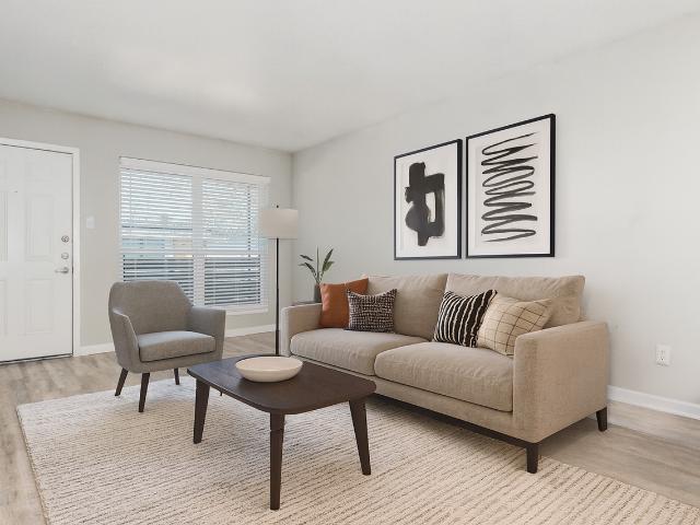Palmilla Apartments 2 Bedroom Apartment for Rent at 932 Hilltop Dr, Irving, TX 75060