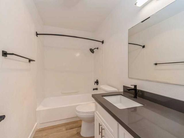 Palmilla Studio Apartment for Rent at 5474 Reservoir Dr, San Diego, CA 92120 College East