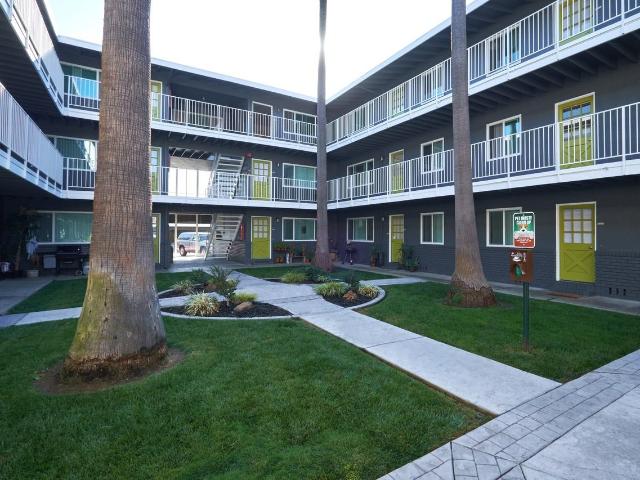 Palms at the Pruneyard Studio Apartment for Rent at 1845 S Bascom Ave, Campbell, CA 95008 East Campbell