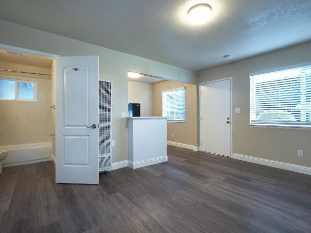 Palms at the Pruneyard 1 Bedroom Apartment for Rent at 1845 S Bascom Ave, Campbell, CA 95008 East Campbell