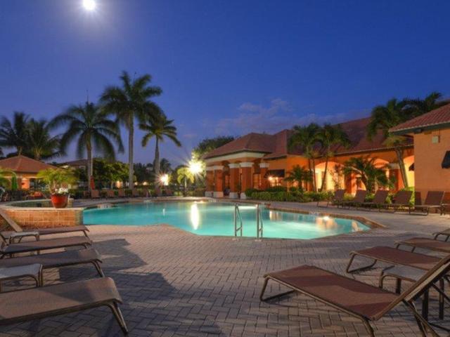 Palms of Monterrey 2 Bedroom Apartment for Rent at 15250 Sonoma Dr, Fort Myers, FL 33908