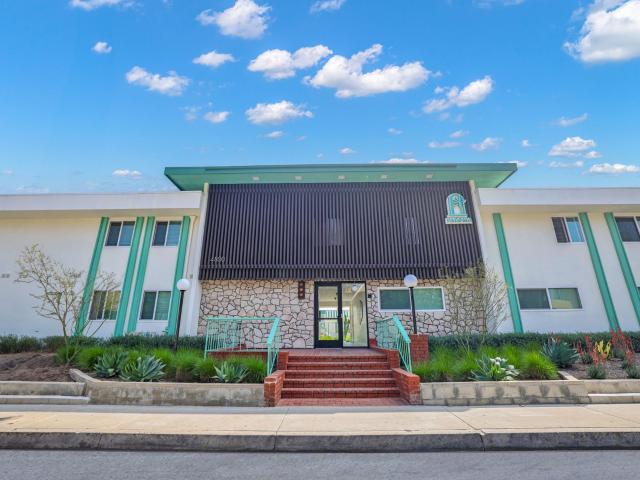 Paloma Apartments