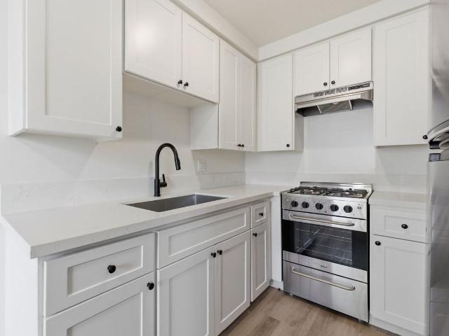 Paloma Apartments Studio Apartment for Rent at 4800 Clair Del Ave, Long Beach, CA 90807 Bixby Knolls