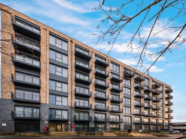 Papermill House, Oxford Road. 2 bed apartment to rent £1,849 pcm £427 pw