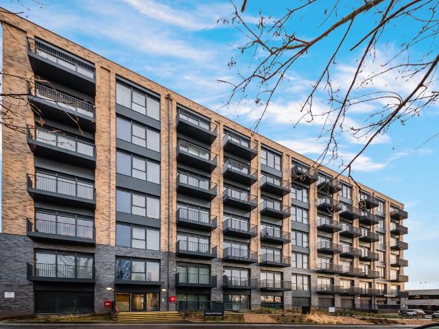 Papermill House, Oxford Road, Uxbridge UB8, 2 bed flat to rent, £1,900 pcm | PrimeLocation