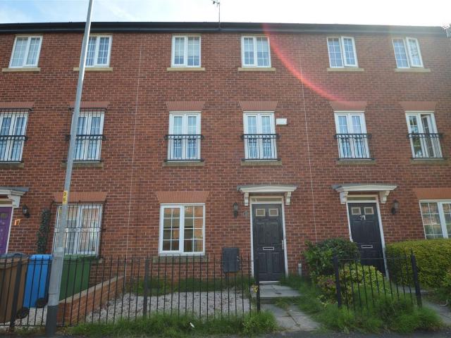 Paprika Close, Manchester M11, 4 bed property to rent, £1,750 pcm | PrimeLocation