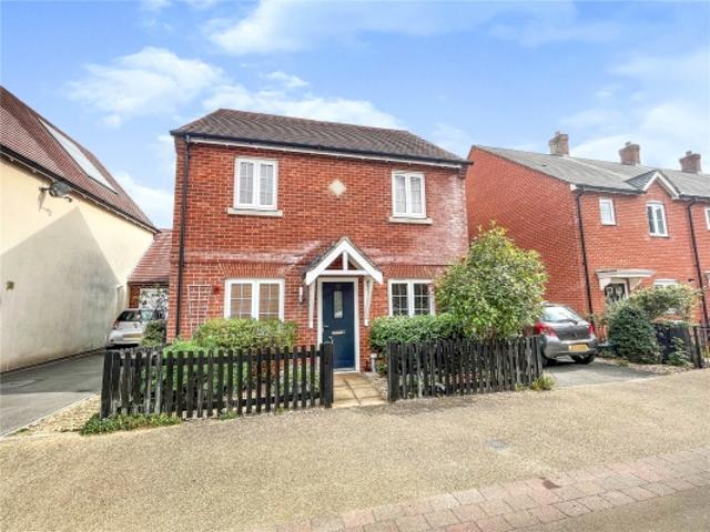 Part Furnished 3 Bed Detached House