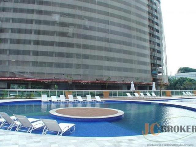 partamento com 165m² de área útil,3 quartos com 1 suite, 2 vagas