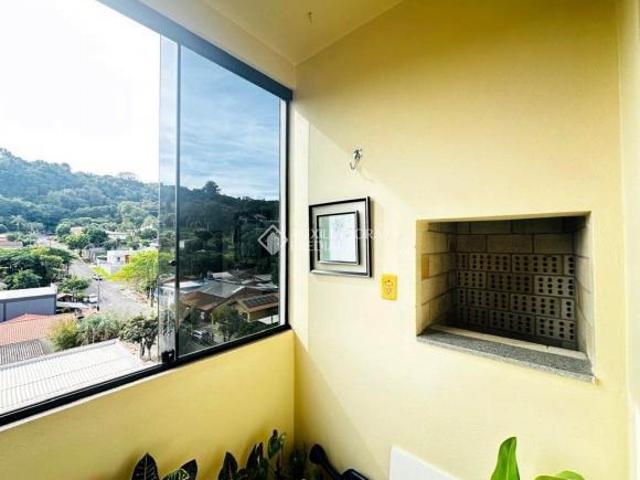partamento de 02 quartos com sacada e churrasqueira e vaga fixa e coberta no bairro Vila Nova