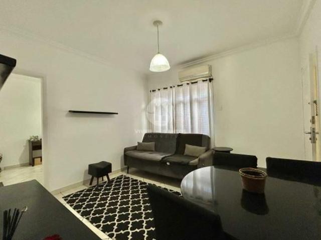partamento 2 Dormitórios, Cozinha com Armários e Área de Serviço Fechada Campo Grande Santos SP