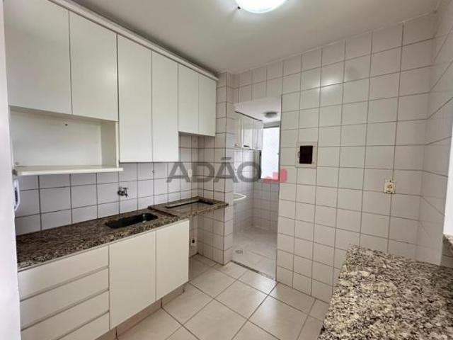 partamento 2 Quartos no Negrão de Lima – Excelente Localização Apartamento com 2 Quarto s por R$ 30
