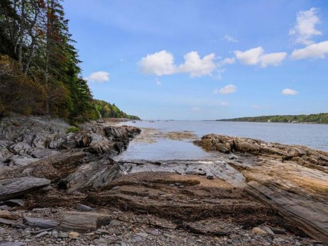 Parthas Ct, Harpswell, Home For Sale