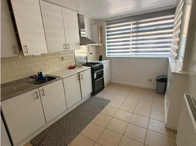 Partington Close, London N19, 4 bed flat to rent, £3,400 pcm | PrimeLocation