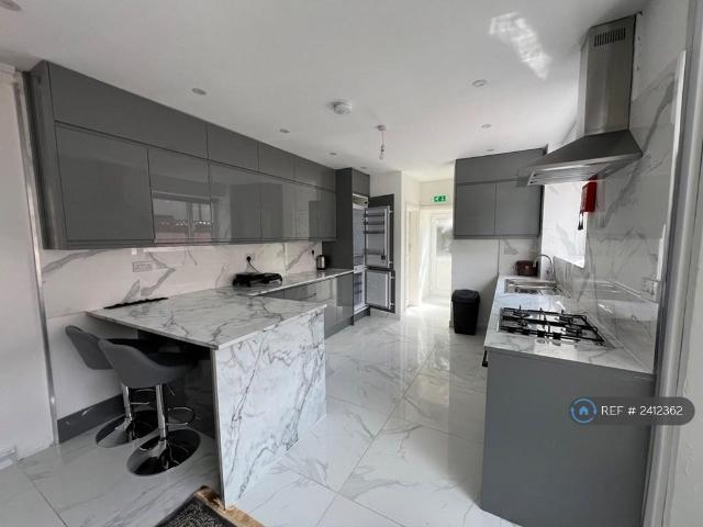Partridge Road, Cardiff, CF24 5 bed terraced house to rent £3,125 pcm £721 pw