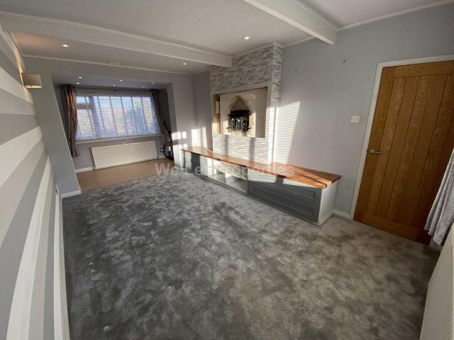 Parvet Avenue, Droylsden M43, 2 bed property to rent, £1,250 pcm | PrimeLocation