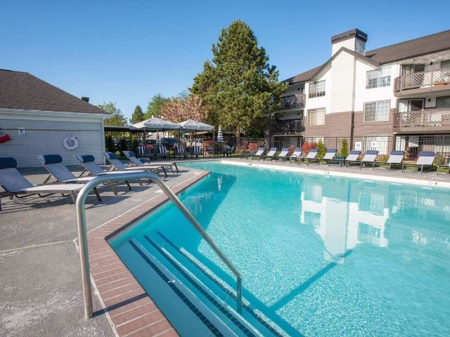 Parx at Everett 3 Bedroom Apartment for Rent at 12102 4th Ave W, Everett, WA 98204