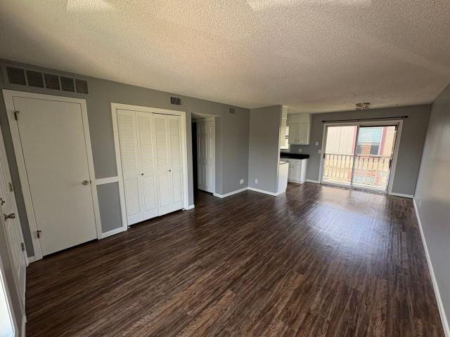 Par Lane 2 Bedroom Apartment for Rent at 6720 6720 6732 W Par Ln, Wichita, KS 67212