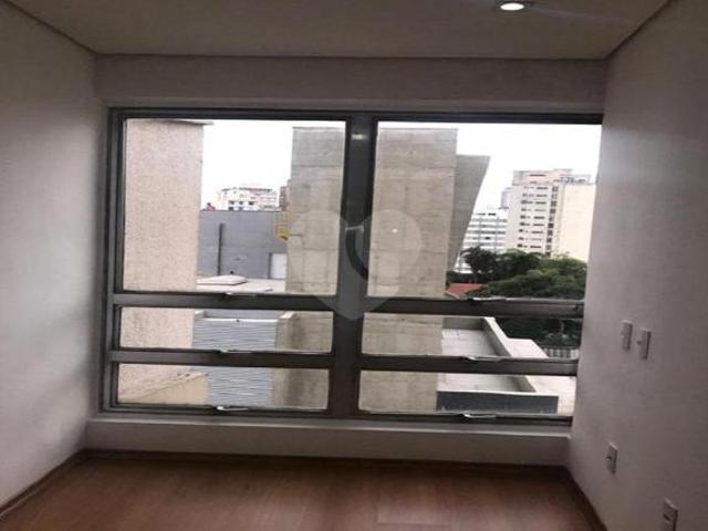 PARA INVESTIR OU MORAR 51M METRO MACKENZIE C/VAGA