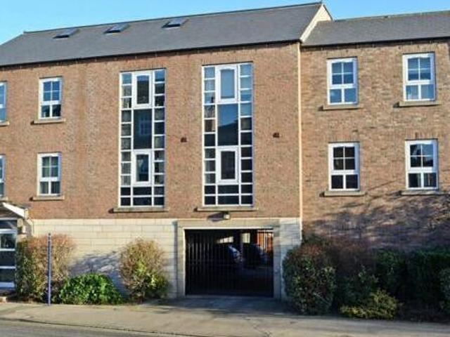 Paragon House, Fawcett Street, 2 Bedroom Flat
