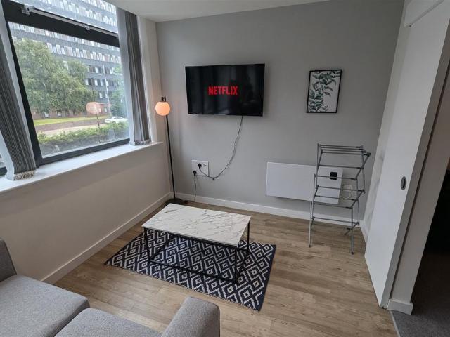 Paragon House 108, 48 Seymour Grove M16, 1 bed flat to rent, £1,100 pcm | PrimeLocation