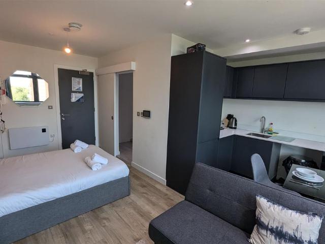 Paragon House 56A, 48 Seymour Grove M16, Studio to rent, £975 pcm | PrimeLocation