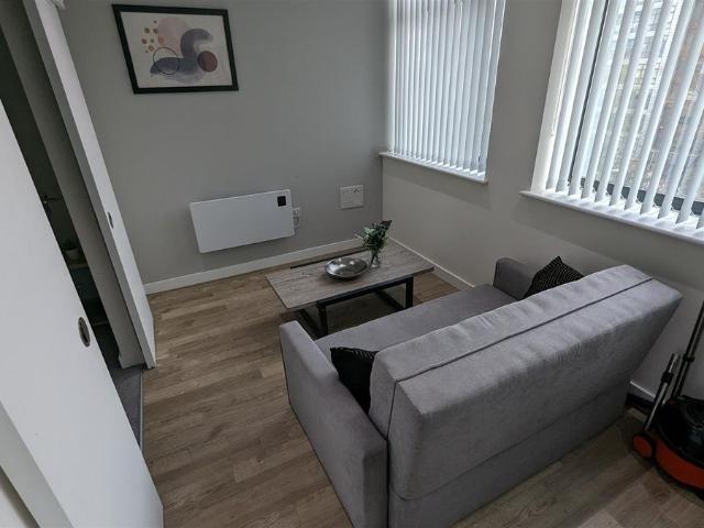 Paragon 405, 48 Seymour Grove M16, 1 bed flat to rent, £1,000 pcm | PrimeLocation