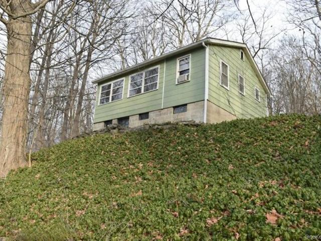Paradise Hl, Highland Mills, Home For Sale