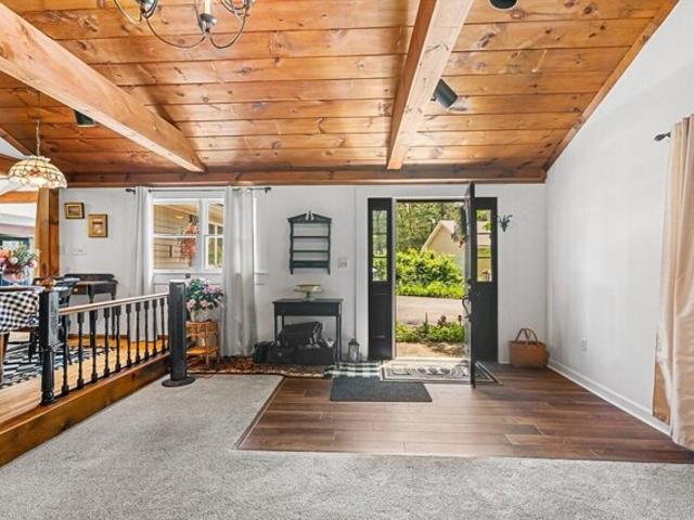 Paradise Ln, Halifax, Home For Sale