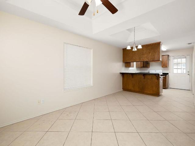 Paradise Palms 2 Bedroom Apartment for Rent at 2100 Kerria Ave, Mcallen, TX 78501