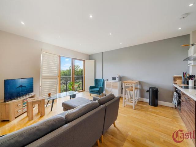 apartment in Paradise Park, Hackney, E5