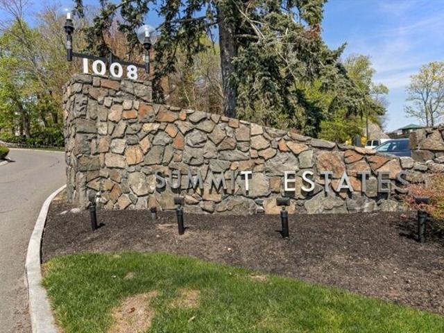 Paradise Rd Apt E, Swampscott, Condo For Sale